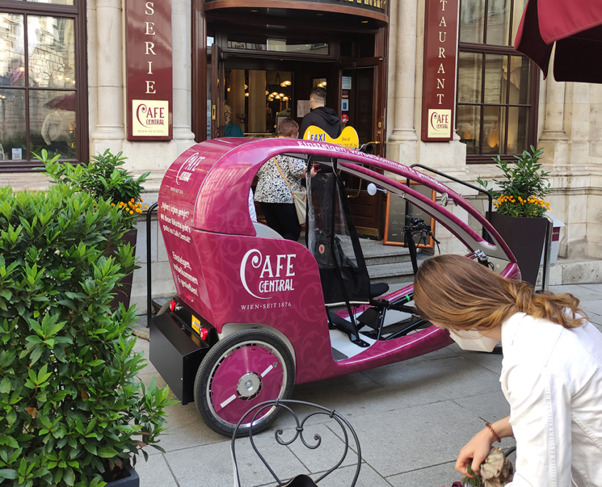 VeloTAXI care - DAS ERLEBNISMOBIL - BAYK AG